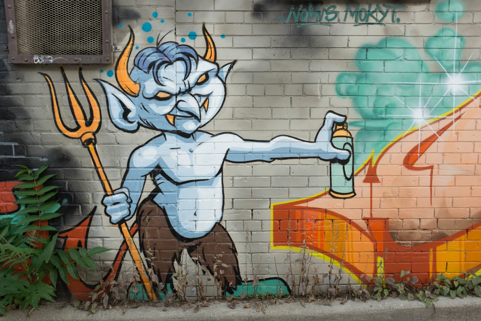 Spraypaint demon 1/2 – a sibilant intake of breath